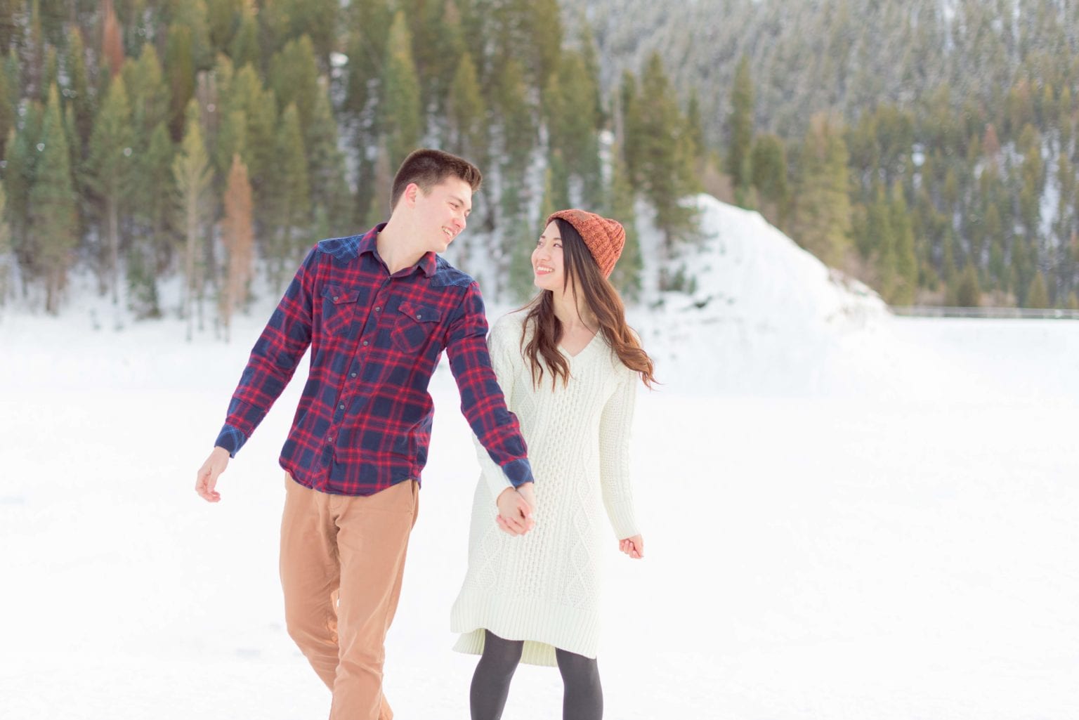 Taking "Snowball Fight" to a New Level! | Savvy Leigh Photography