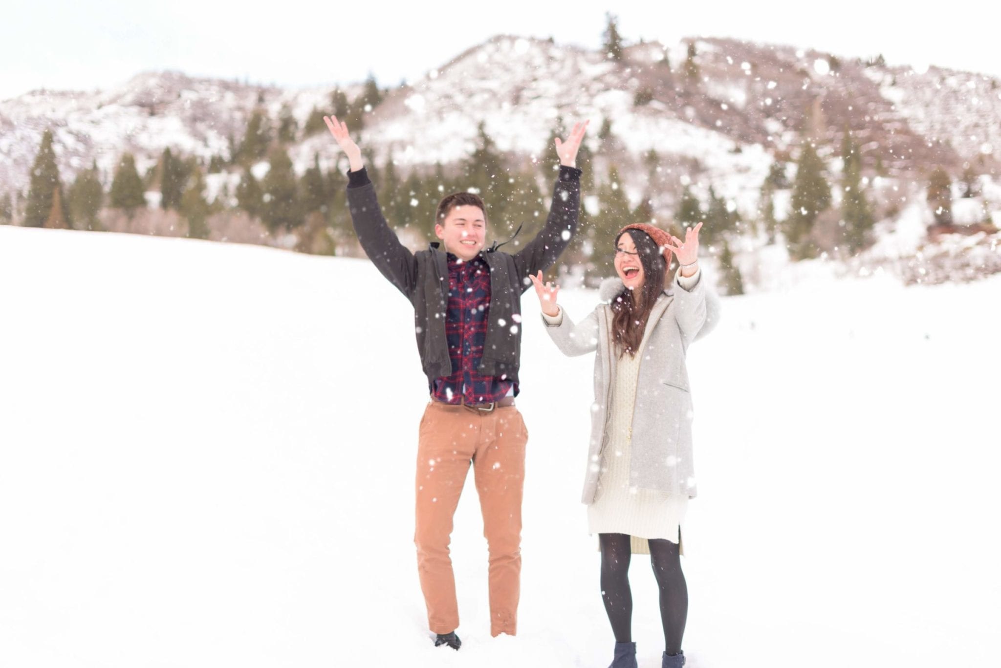 Taking "Snowball Fight" to a New Level! | Savvy Leigh Photography