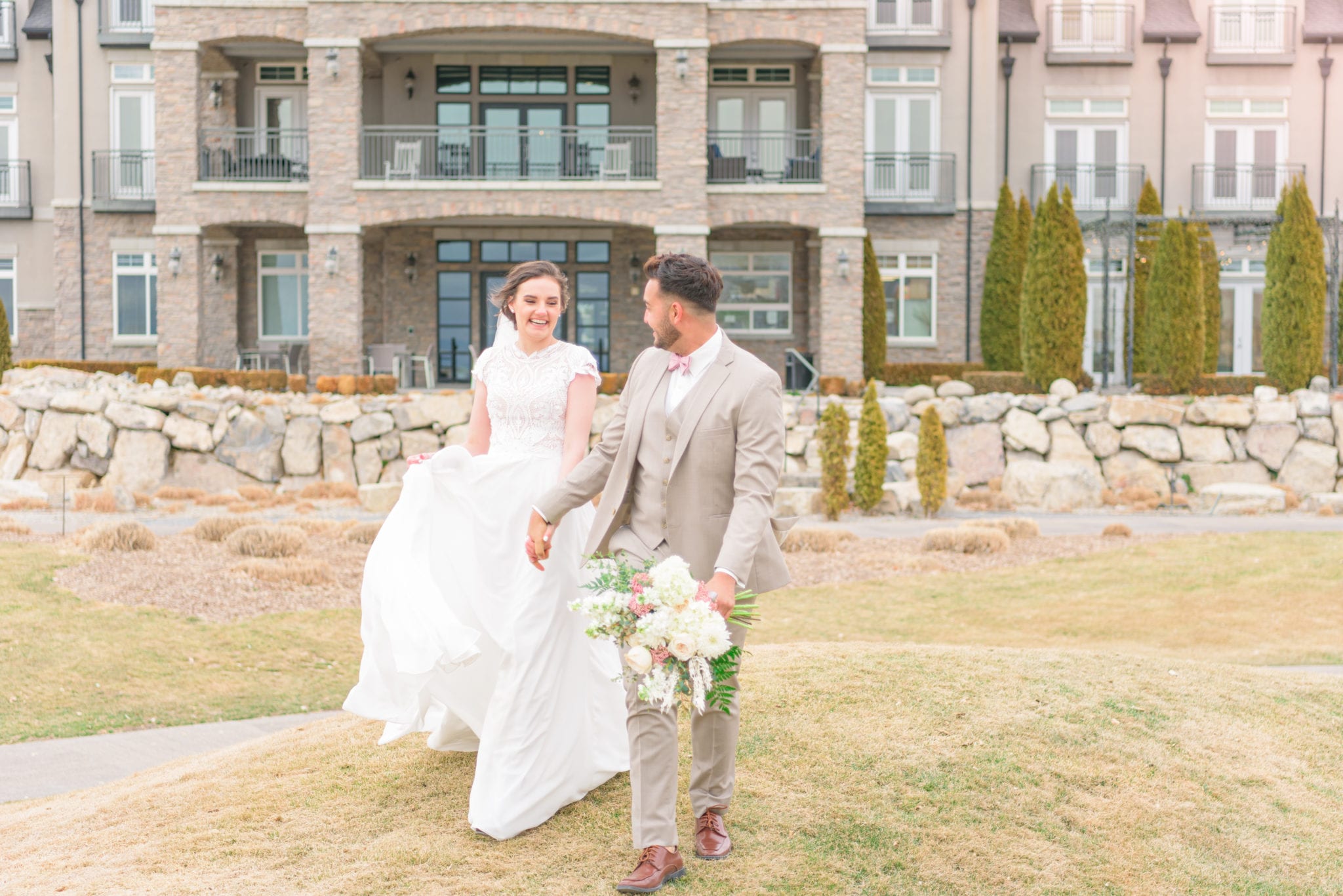 5 Ways to Spend Time Together on Your Wedding Day | Savvy Leigh Photography