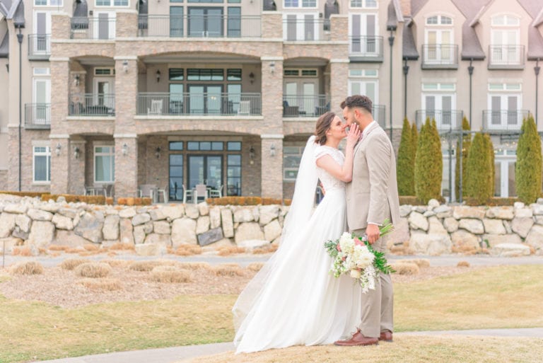 A Gorgeous Couple at Sleepy Ridge in Orem | Savvy Leigh Photography