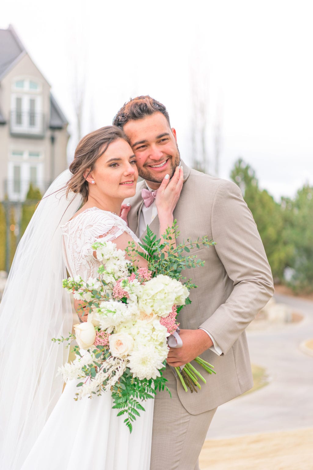 A Gorgeous Couple at Sleepy Ridge in Orem | Savvy Leigh Photography