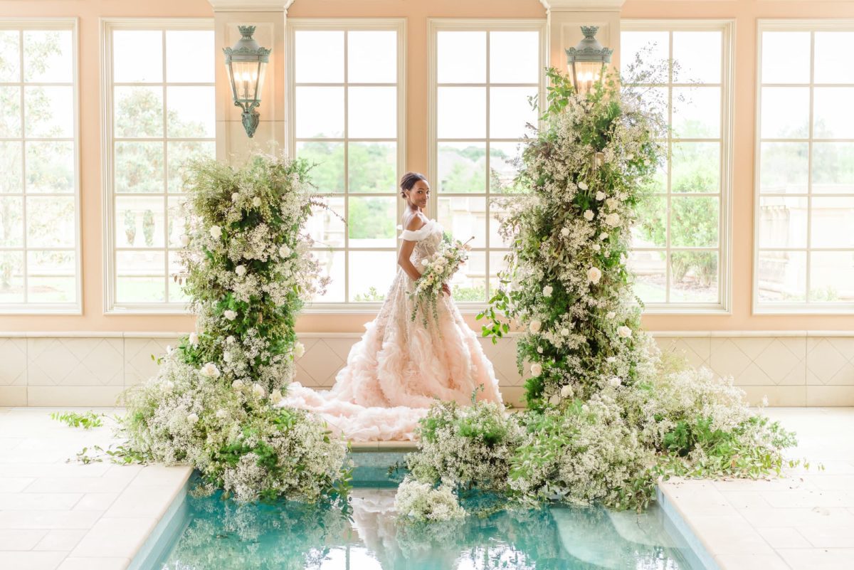 Poolside Picture Ideas for Brides | NC Wedding Photography | Savvy ...