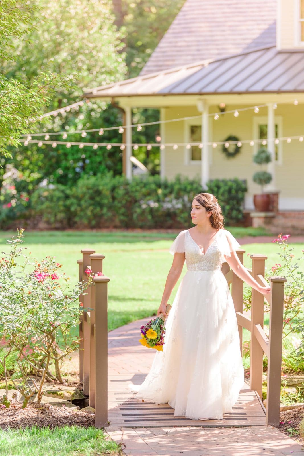 Bridal Photos at Alexander Homestead | Savvy Leigh Photography