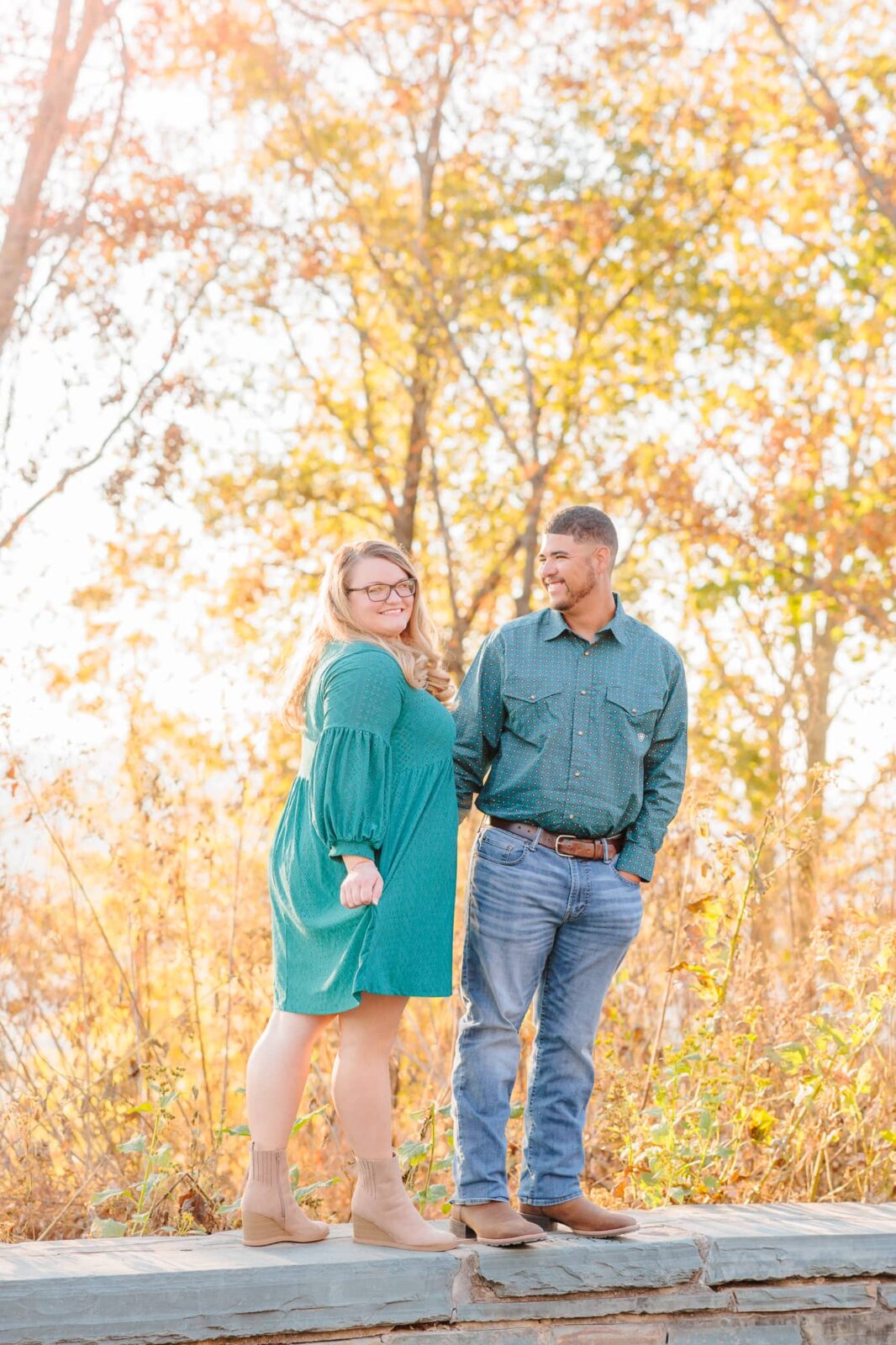Cozy Fall Engagement Pictures in NC | Savvy Leigh Photography