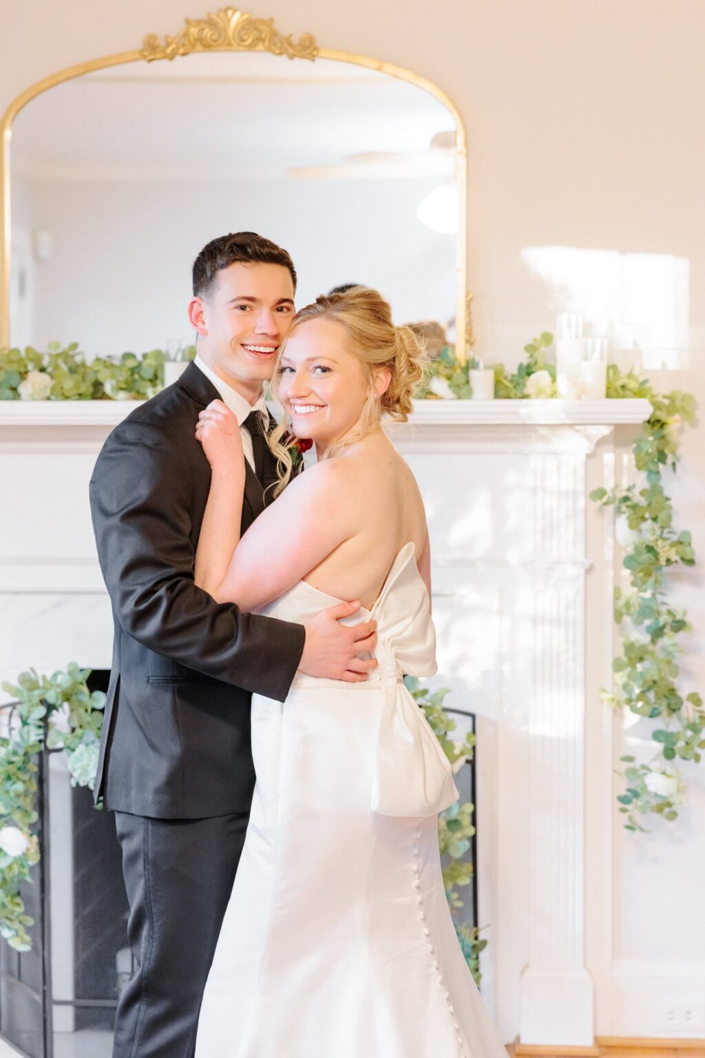 A Cozy Winter Wedding at Green Gables | Savvy Leigh Photography