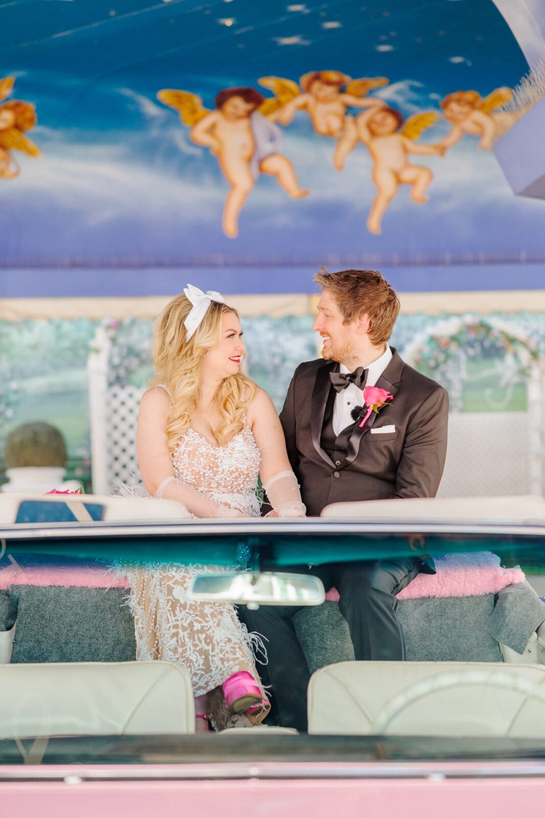 A Hollywood Style Elopement in Las Vegas | Savvy Leigh Photography
